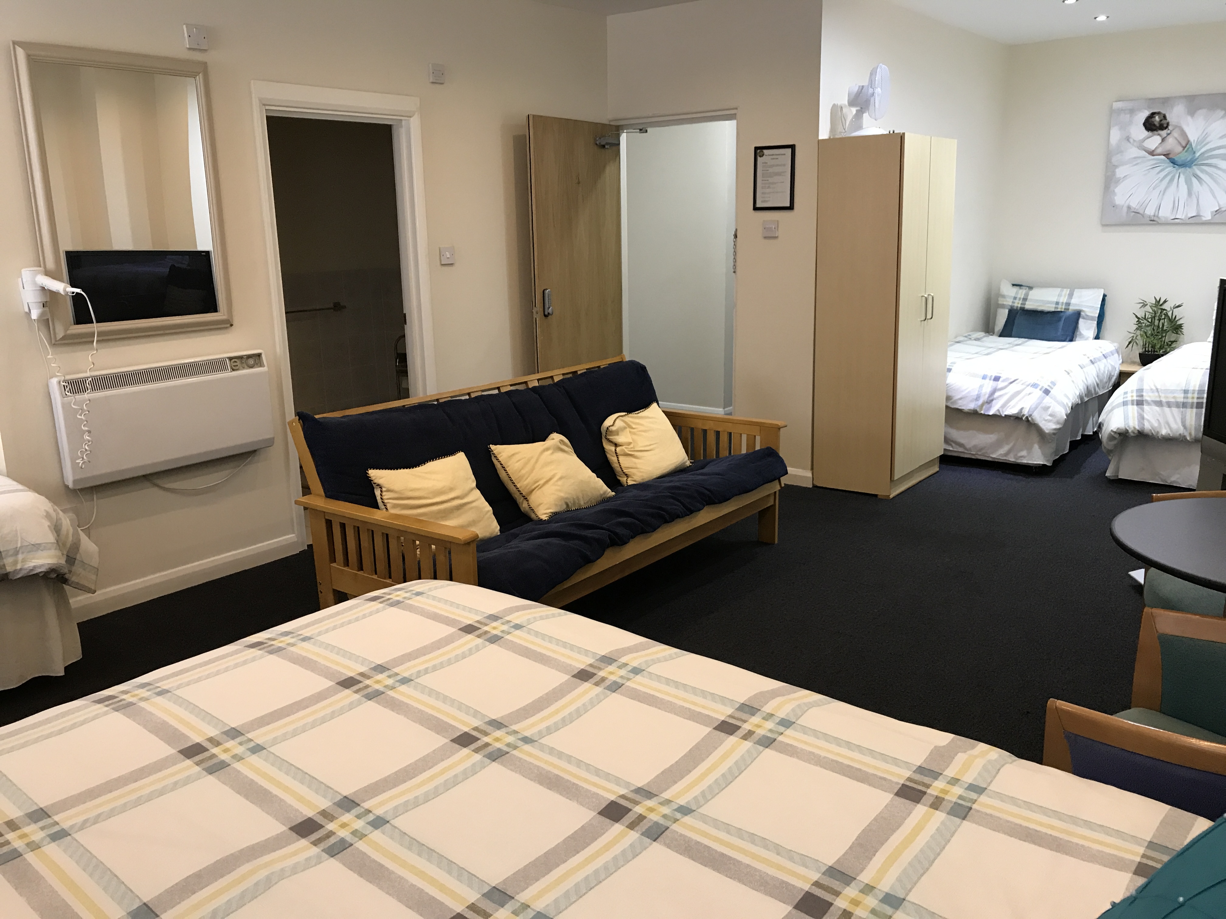 Family Double Ensuite - Good Life Hotel